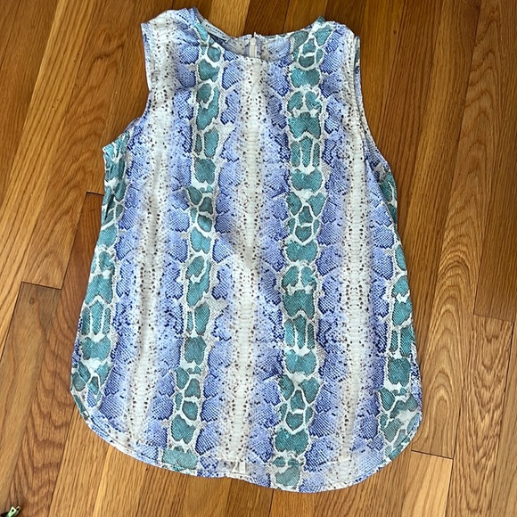 Equipment | Tops | Equipment Femme Lyle Sleeveless Blouse In Python ...